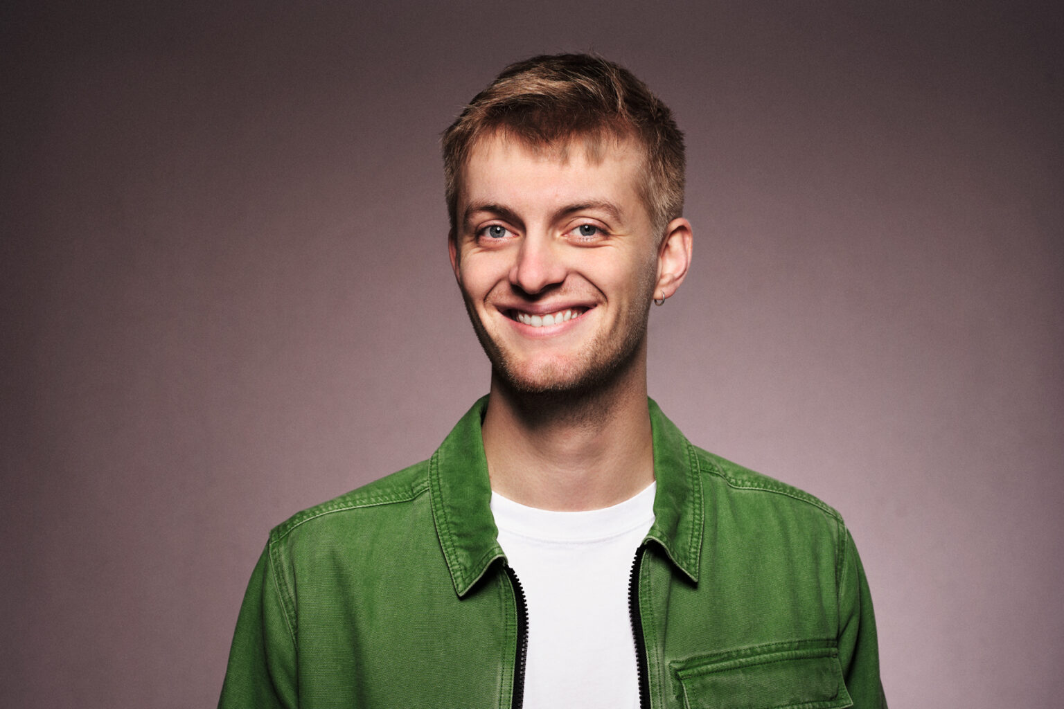 Book Oliver Stanescu til dit næste arrangement - B Entertained